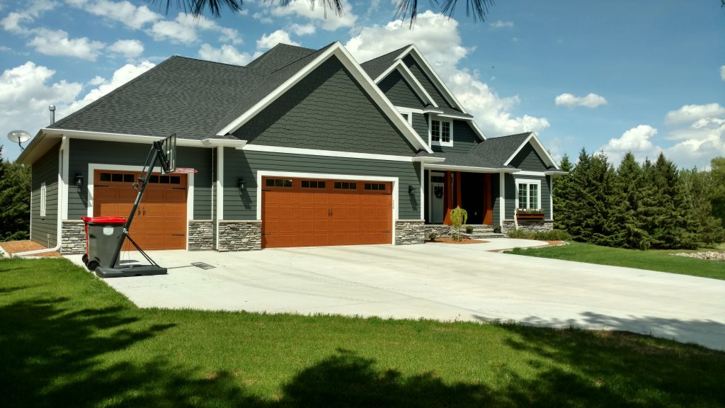 5 Bedroom 2 Story Walkout - Kleven Construction